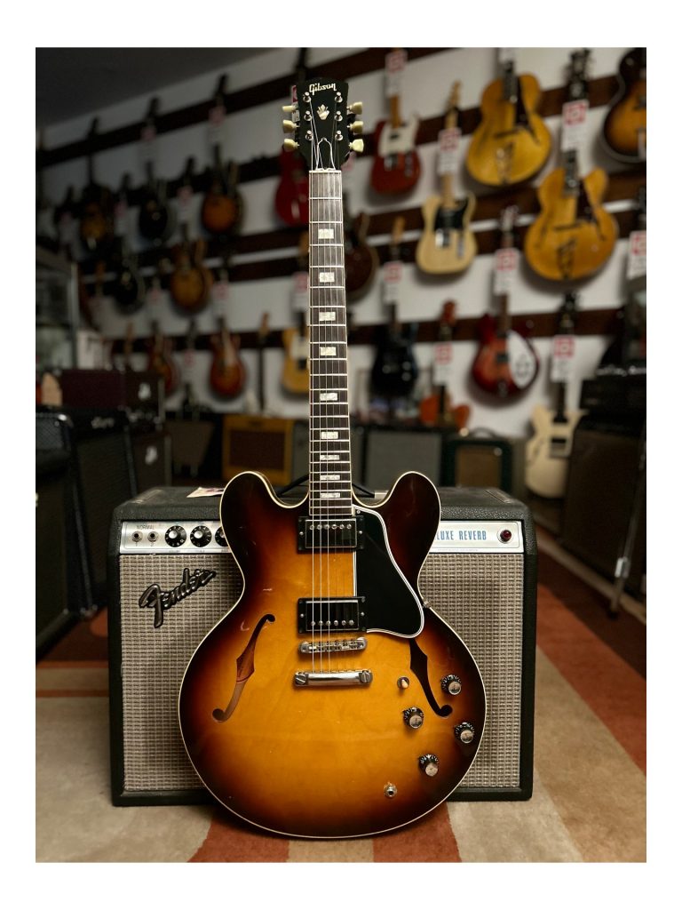 GIBSON ES-335 '63 BLOCK CUSTOM SHOP Historic Sunburst de 2008 | Le ...